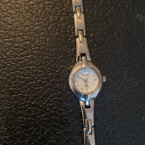 CLMAX | Accessories | Vintage Ladies Clmax Quarts Crystal Watch From ...
